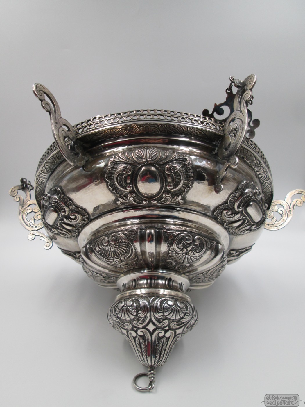 Lámpara votiva, una ofrenda de luz perpetua – EL COLECCIONISTA ...